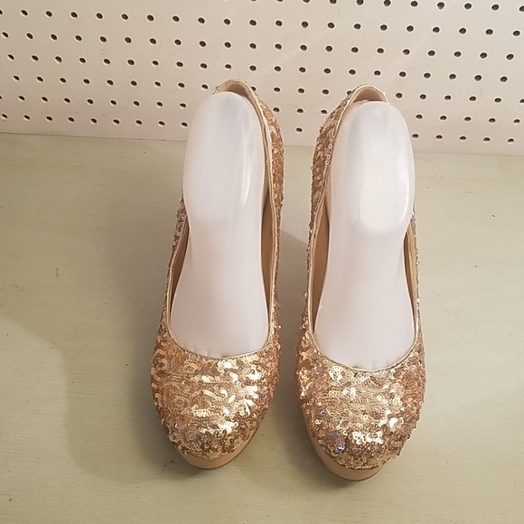 C Label | Shoes | Gold Sequence Pumps | Poshmark